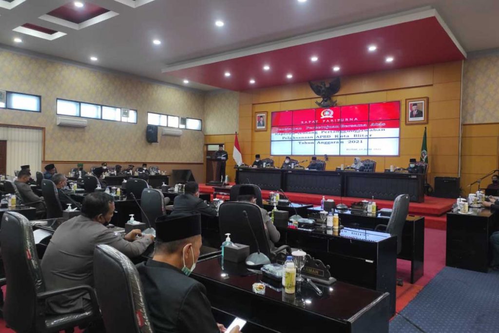 Rapat Paripurna Penetapan Persetujuan Raperda Pertanggungjawaban APBD Kota Blitar