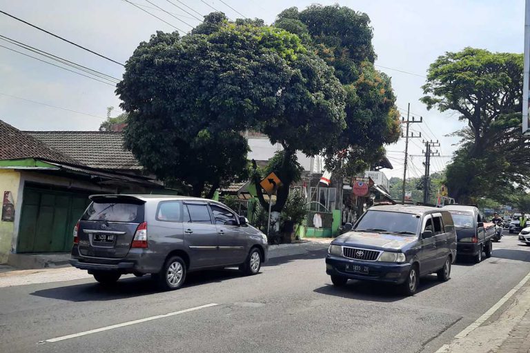 Jalan Ir Soekarno Batu Bakal Diperlebar Tahun Depan Jalan Ir Soekarno Batu Bakal Diperlebar Tahun Depan