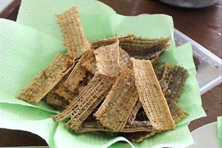 PKM Polinema Latih Pembuatan Keripik Gedebog Pisang Warga Desa Duwet ...