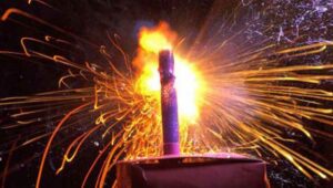 Dilarang Bakar Petasan Saat Perayaan Tahun Baru 2024!