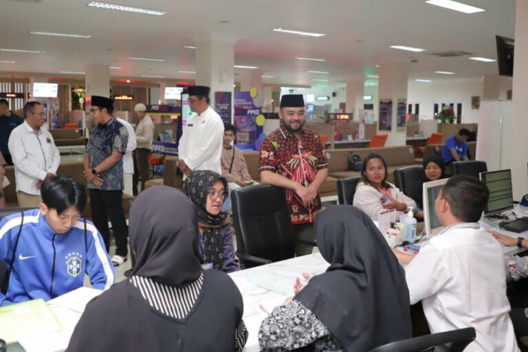 Wali Kota dan Wawali Batu Sidak Pelayanan MPP Among Warga